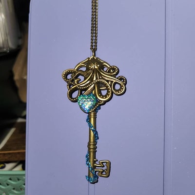 Watership Down Locket. Fiver and the Black Rabbit - Etsy