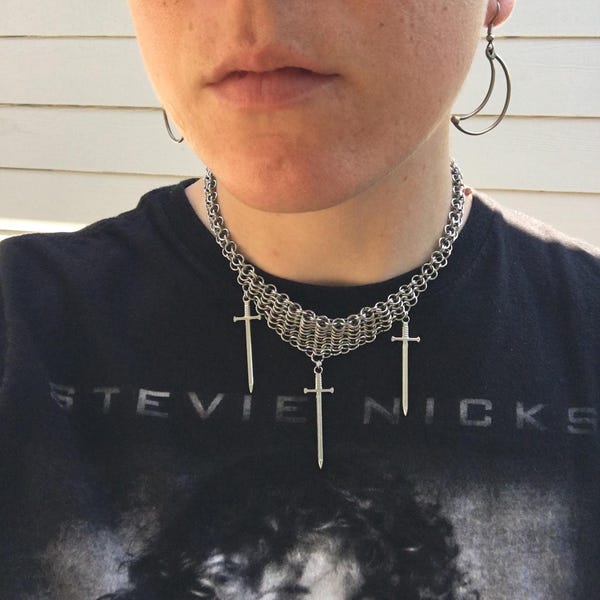 Three of Swords Chainmail Necklace - Etsy