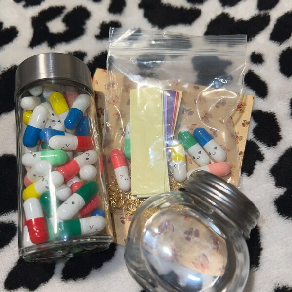 Tiny Message in a Jar, Pill Capsules With Small Paper to Write Messages ...