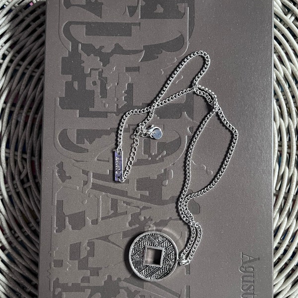 BTS Layover V Keychain - Yeontan | BTS Keychain - Bts Keychain Charm ...