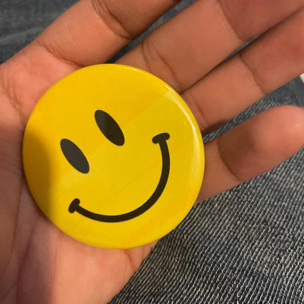 Yellow Happy Face Smiley Face Pin Badge Pinback Button ~ 1" Pin 1.5 ...