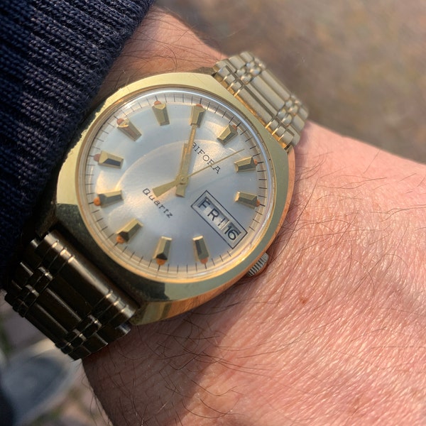 Vintage Beautiful Rare Gents Montrex SA De Ville Cal. MDL C 17 Jewel ...