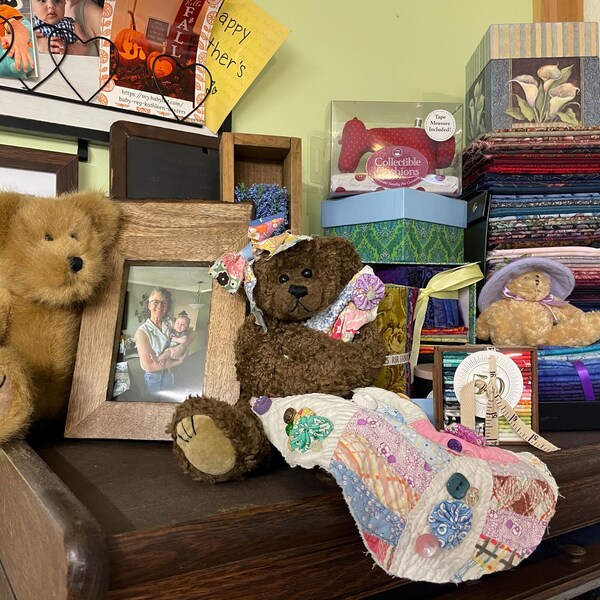 PRESS ON Fabric Panel by J Wecker Frisch Vintage Patterns for Quilting ...