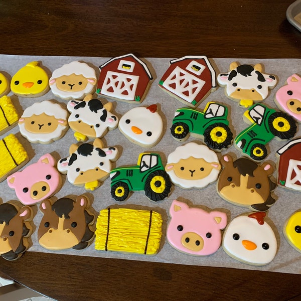 Barn Cookie Cutter, Fondant and Playdoh Cutters Too! - Etsy