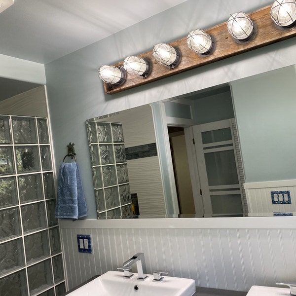 The SEA CAPTAIN Nautical Beach Vanity Light - Etsy