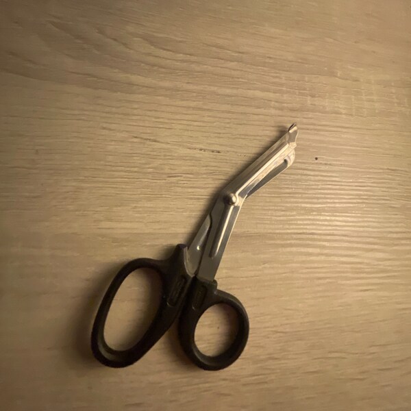 Paramedic VET EMT EMS Trauma Shears Utility Bandage Fire Rescue ...