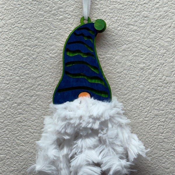 Gnome Ornament Macramé Beard | Gnome Ornament SVG | Christmas Gnome ...