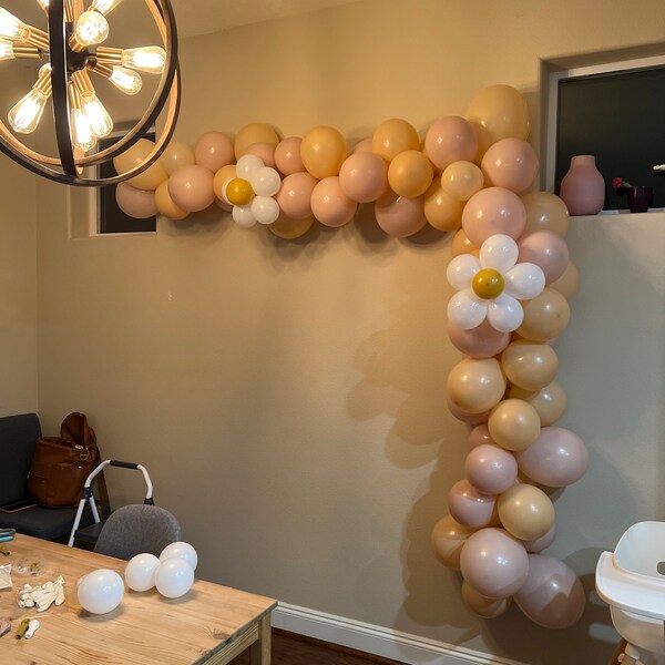 Daisy Balloon Garland Kit First Birthday Decor Baby in Bloom Baby ...