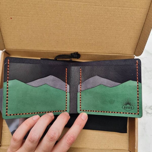 Mountain Wallet UK Bi Fold Leather Credit Card Holder Outdoorsy Wallet ...