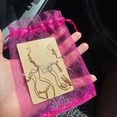 The Birth of Venus Scallop Shell Earrings - Etsy