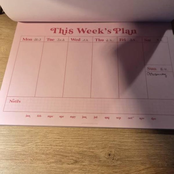 A4 Weekly Planner Pad Pink & Red Bold Desk Planner | Weekly Notepad ...