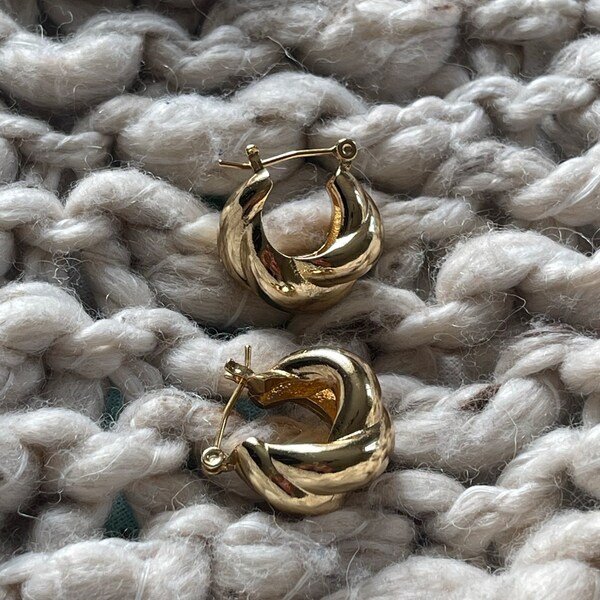 Sun Pendant Necklace Gold Chunky Chain Necklace 18kt Gold Sun Charm ...