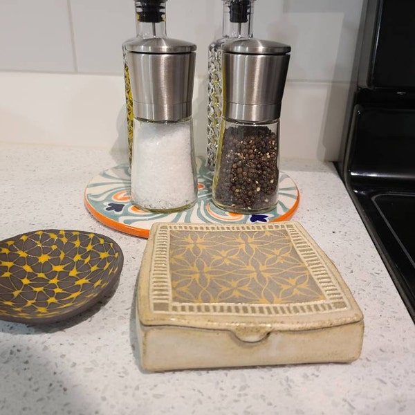 Square Ceramic Box | Decorated With Yellow Print and Beige Glaze ...