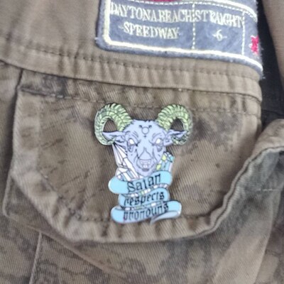 Gender Outlaw Button Badge - Etsy