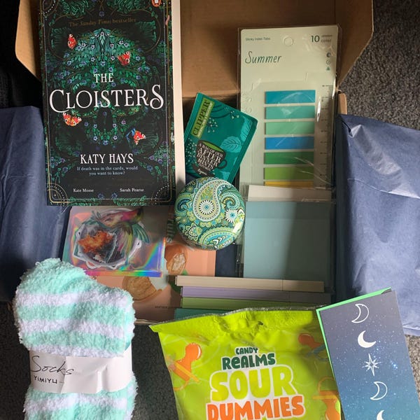 Book Lovers Box - Etsy