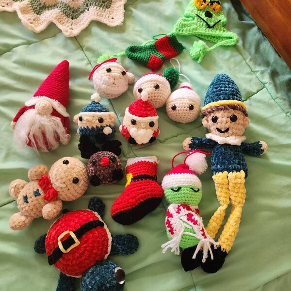 NO-SEW Crochet PATTERNS: Naughty Elves (english/français) - Amigurumi ...