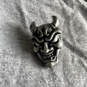 Fan Designed the Expanse Amos Oni Cosplay Pin - Etsy