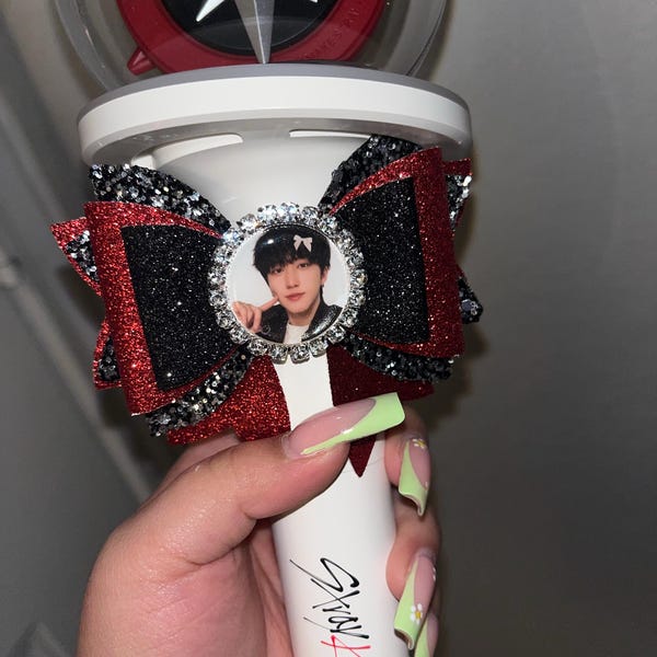 STRAY KIDS SKZOO Bang Chan, Lee Know, Changbin, Hyunjin, Han, Felix ...