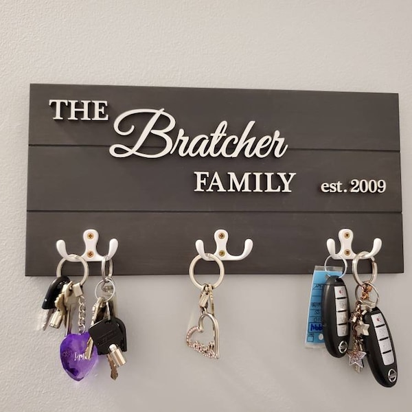 Last Name Key Holder for Wall, Personalized Family Name Sign Key Holder ...
