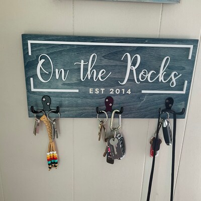 Personalized Key Holder for Wall, Family Name Key Holder, Family Day ...