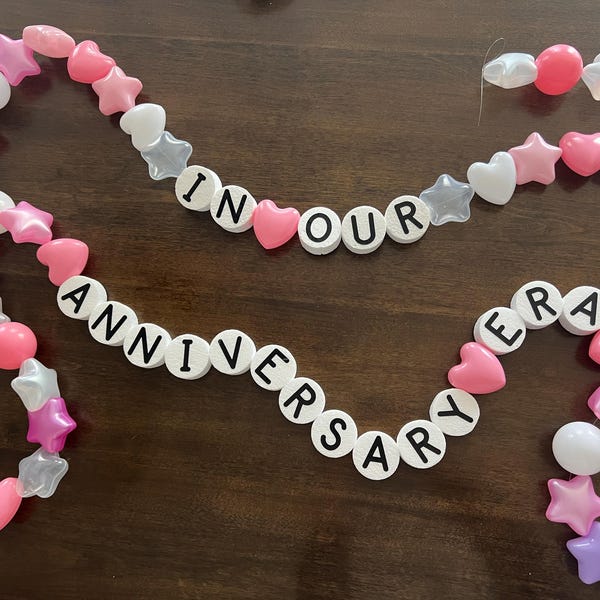 TAYLOR SWIFT BIRTHDAY Friendship Bracelet Garland - Etsy