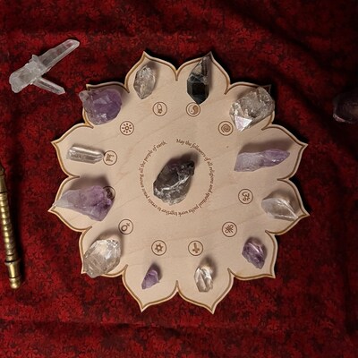 Reiki World Peace Crystal Grid Altar Decoration - Etsy
