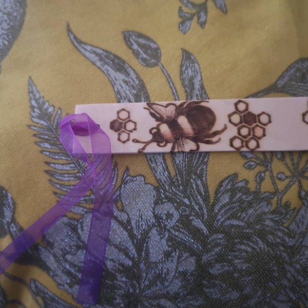 Bee Bumblebee Wooden Money Box, Piggy Bank, Pyrography, Wood Burned ...