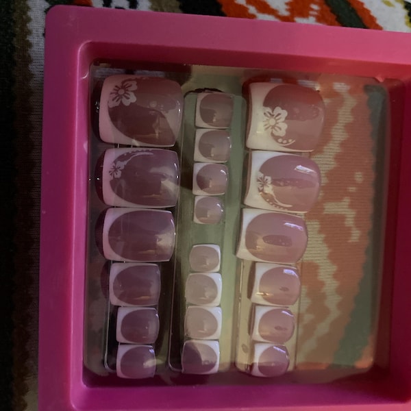 Various Different Traced Outline Fill in Color Nail Paint Template ...