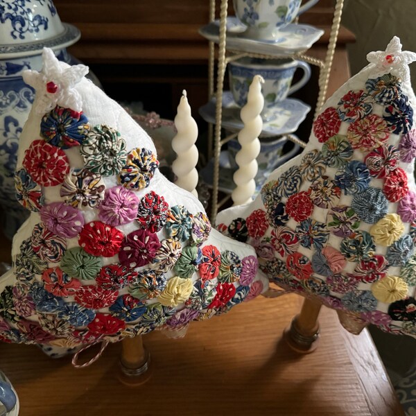 Decorative Tall Glass Jar With Vintage Buttons, Wooden Spools of Thread ...