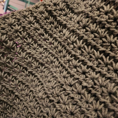 CROCHET BLANKET PATTERN Chunky Star Stitch Crochet Blanket - Etsy Canada