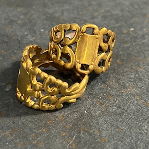 1 Vintage Raw Brass Stamping Large Victorian Style Arrow Ornate Charm ...