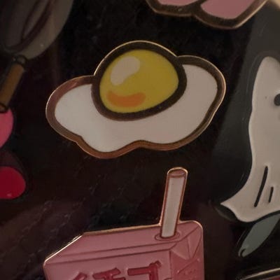 AAAAA Screaming Frog Enamel Pin - Etsy