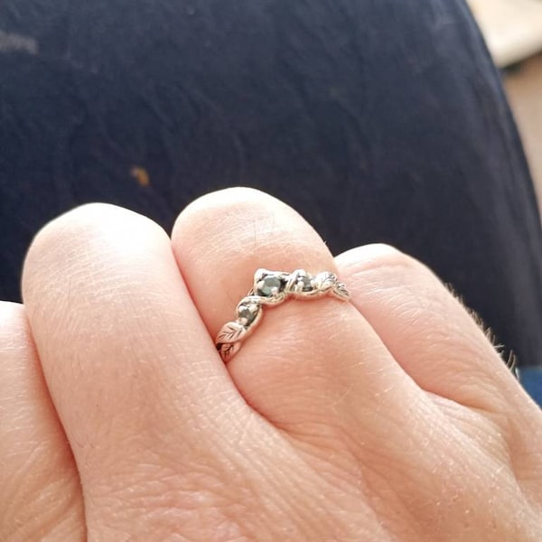 Engagement Forest Silver With Magics to Stones and Leaves Twisted Ring ...