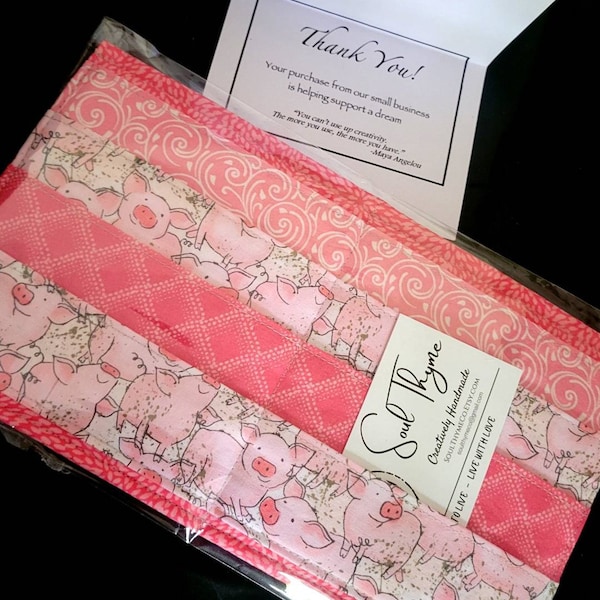 Standing Fabric Holder, Black & Red Bloom, 4 Pocket Rows, Bingo Tabs ...