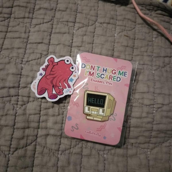 Don’t Hug Me I’m Scared DHMIS Hard Enamel Pins 1.25" - 1.5" - Etsy
