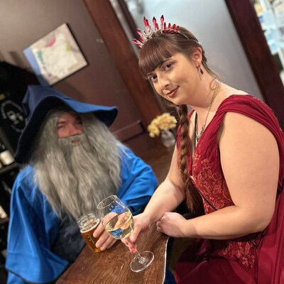 Grey crooked Mage Witch Hat / Wizard Hat / Pointy Hat / Mage, Sorcerer ...