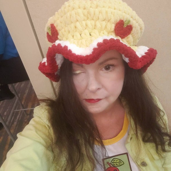 Apple Dumpling Crochet Bucket Hat: Strawberry Shortcake Inspired Rave ...
