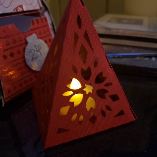 Centerpiece Decoration SVG, 3D Pyramid Lantern, Geometric Paper Model ...