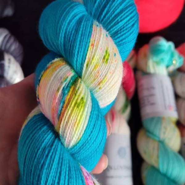 Hand Dyed Yarn, Superwash Merino Wool, Fluorescent Speckled Yarn ...