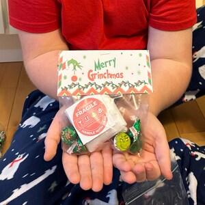 Merry Christmas Treat Bag Topper, Christmas Bag Topper, Kisses Treat ...