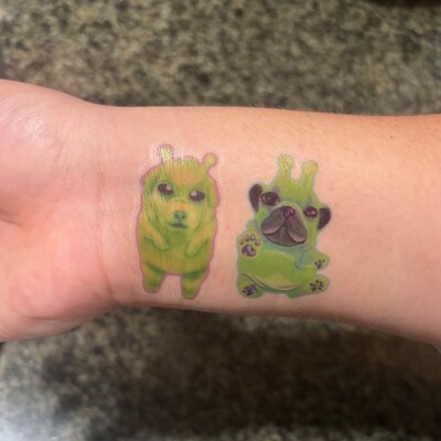 Gnarp Gnap Alien Seal Alienposting Meme Glitter Vinyl Sticker - Etsy