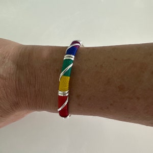 Rainbow Thread Bracelets Pride LGBTQ Bracelet - Etsy