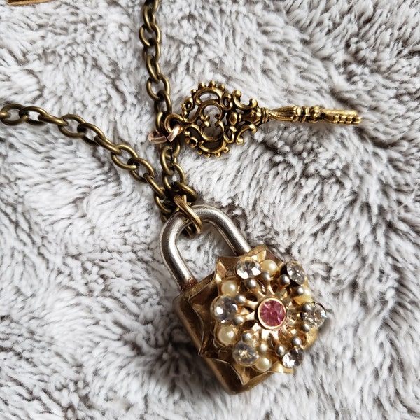 VINTAGE One-of-a-kind Padlock LOCK Steampunk Necklace Pendant Miniature ...