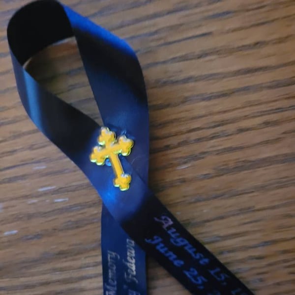 Personalized Memorial Ribbon Pins for Funeral or Celebration of Life ...