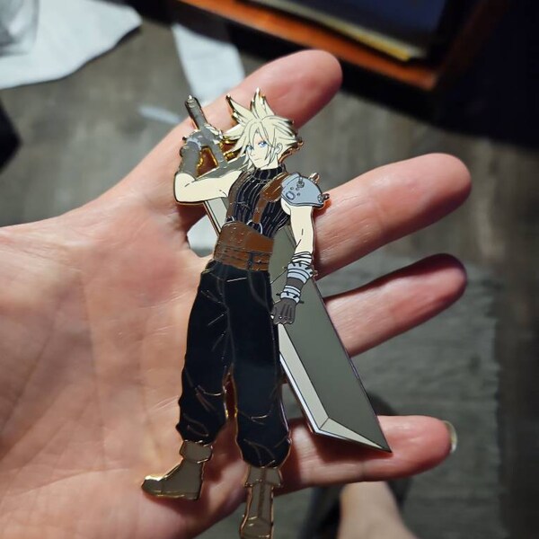 Final Fantasy VII - Cloud Strife Enamel Pin or Magnet - Classic PS1 ...