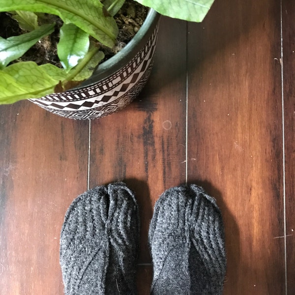 Split Toe House Slippers / Cozy Tabi Socks / Ankle / Wool / Made-to ...