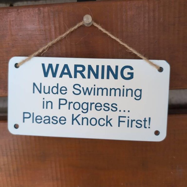 Please Enter Through the Side Gate With Right Arrow Sign Plaque - Etsy