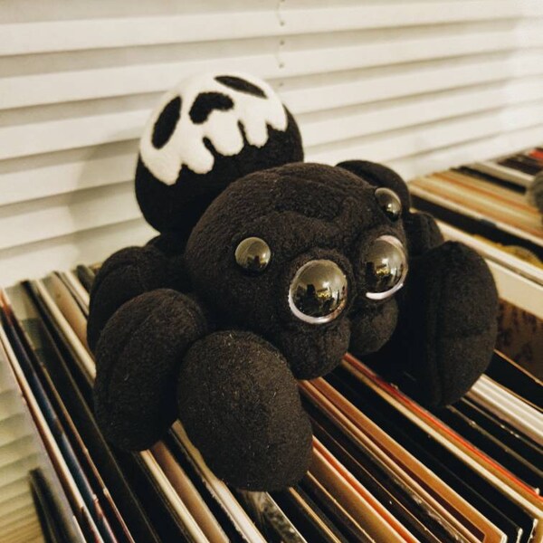 6 Donut Spider Plushie - Etsy