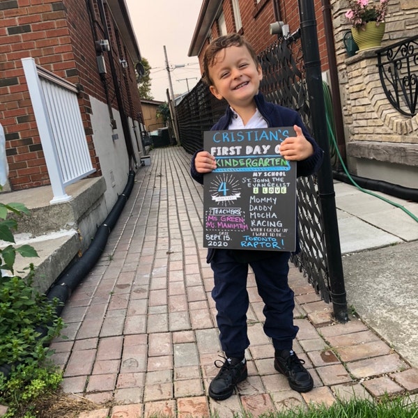 Reusable 2-in-1 COLOR or MONOCHROME First & Last Day of School Sign ...