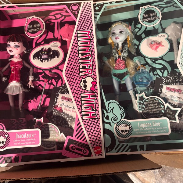 Monster High Dolls and Clothing/accessories, 36 Options - Stands Not ...